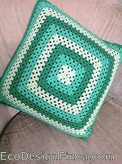 Coussins Crochet: 72 Modèles, Graphiques Et Recettes! 🏡 Construction